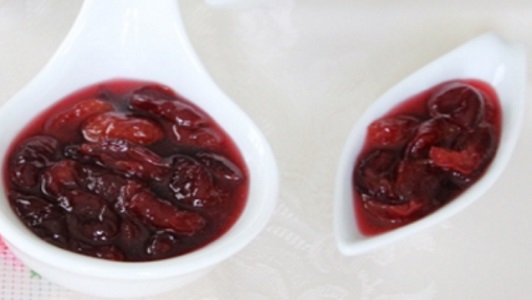 Kiraz Reçeli Tarifi - Yemeklerbizle